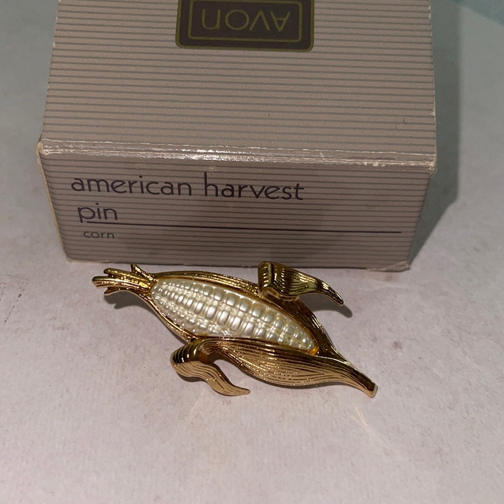 Vintage Avon American Harvest Corn Pin - Gem
